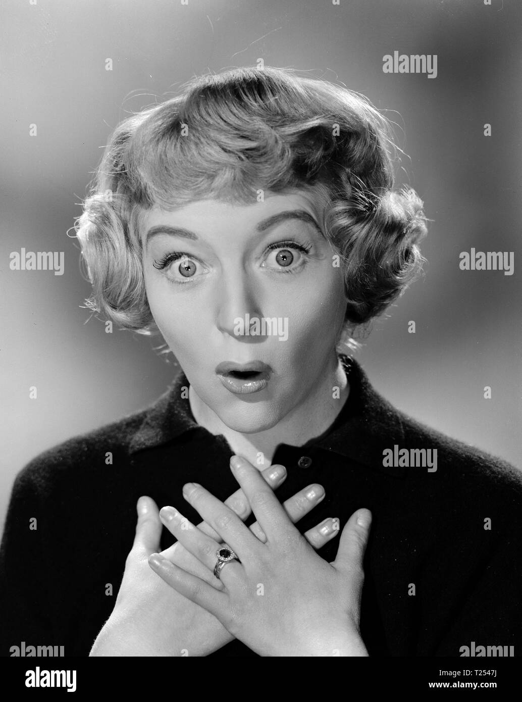 The Night We got the Bird (1961) Dora Bryan, Date: 1960 Stock Photo - Alamy