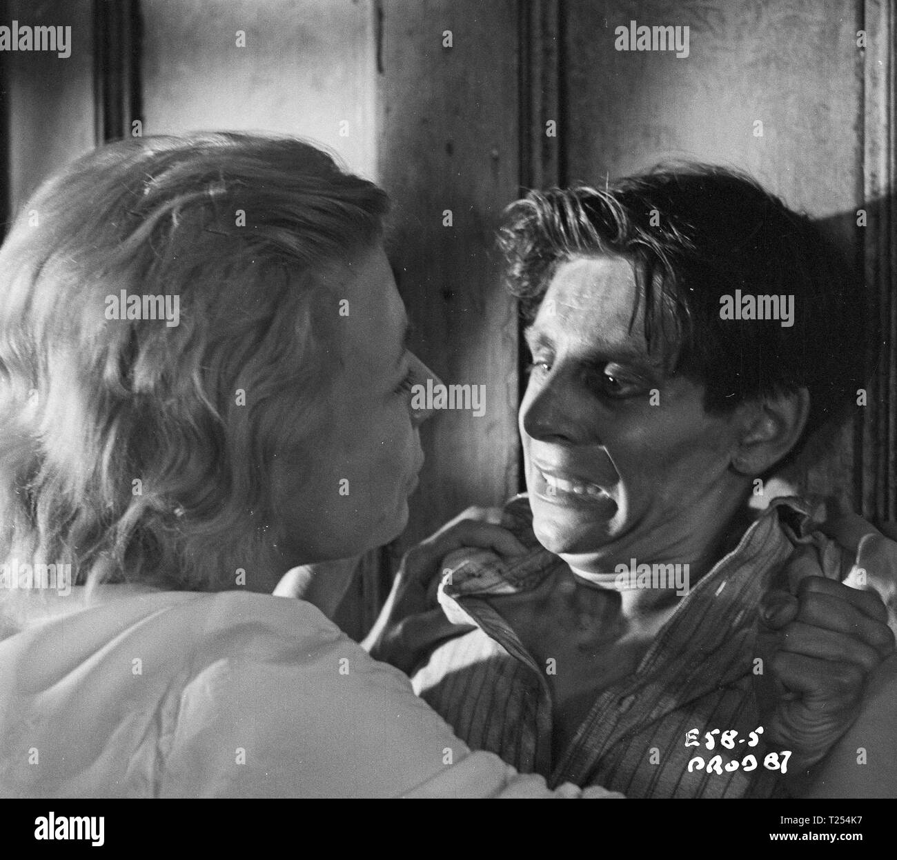 No Trees in the Street (1958) Melvyn Hayes, Joan Miller, Date: 1958 ...