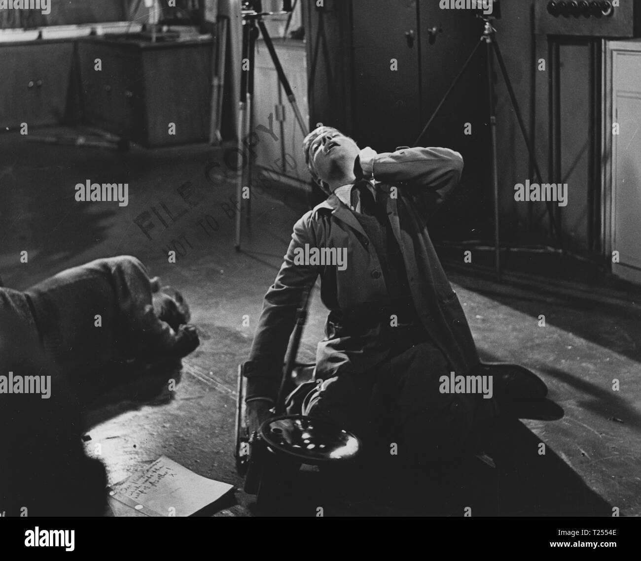 Peeping tom film 1960 Black and White Stock Photos & Images - Alamy