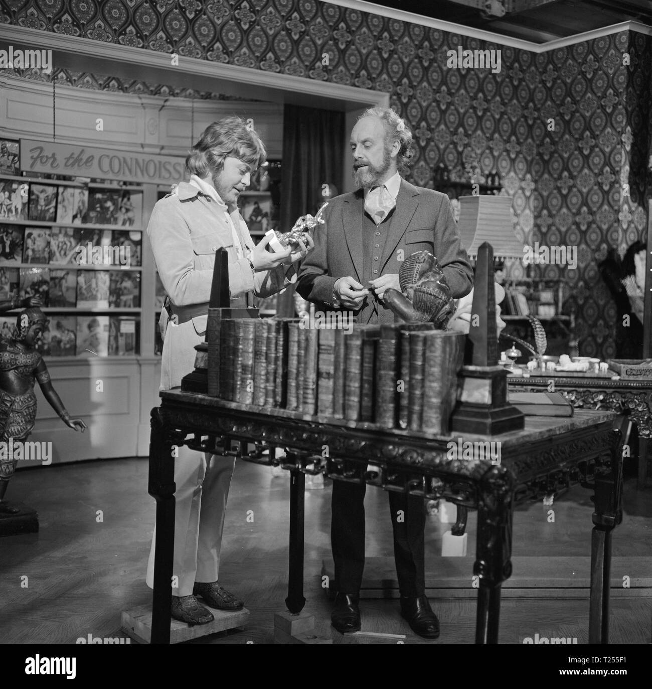 Percy (1970) Hywel Bennett, Graham Crowden, Date: 1970 Stock Photo - Alamy