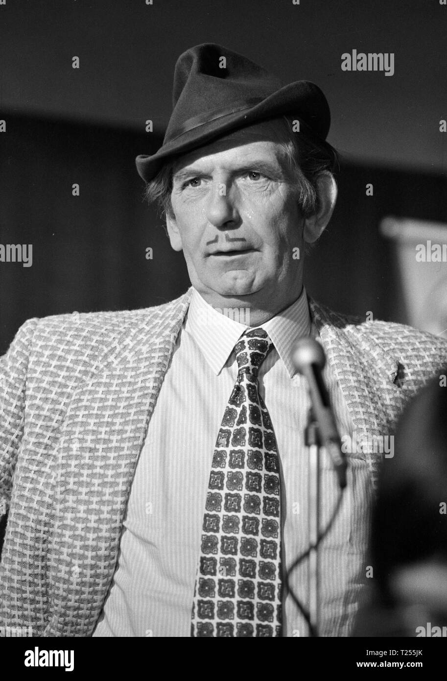 Arthur english Black and White Stock Photos & Images - Alamy