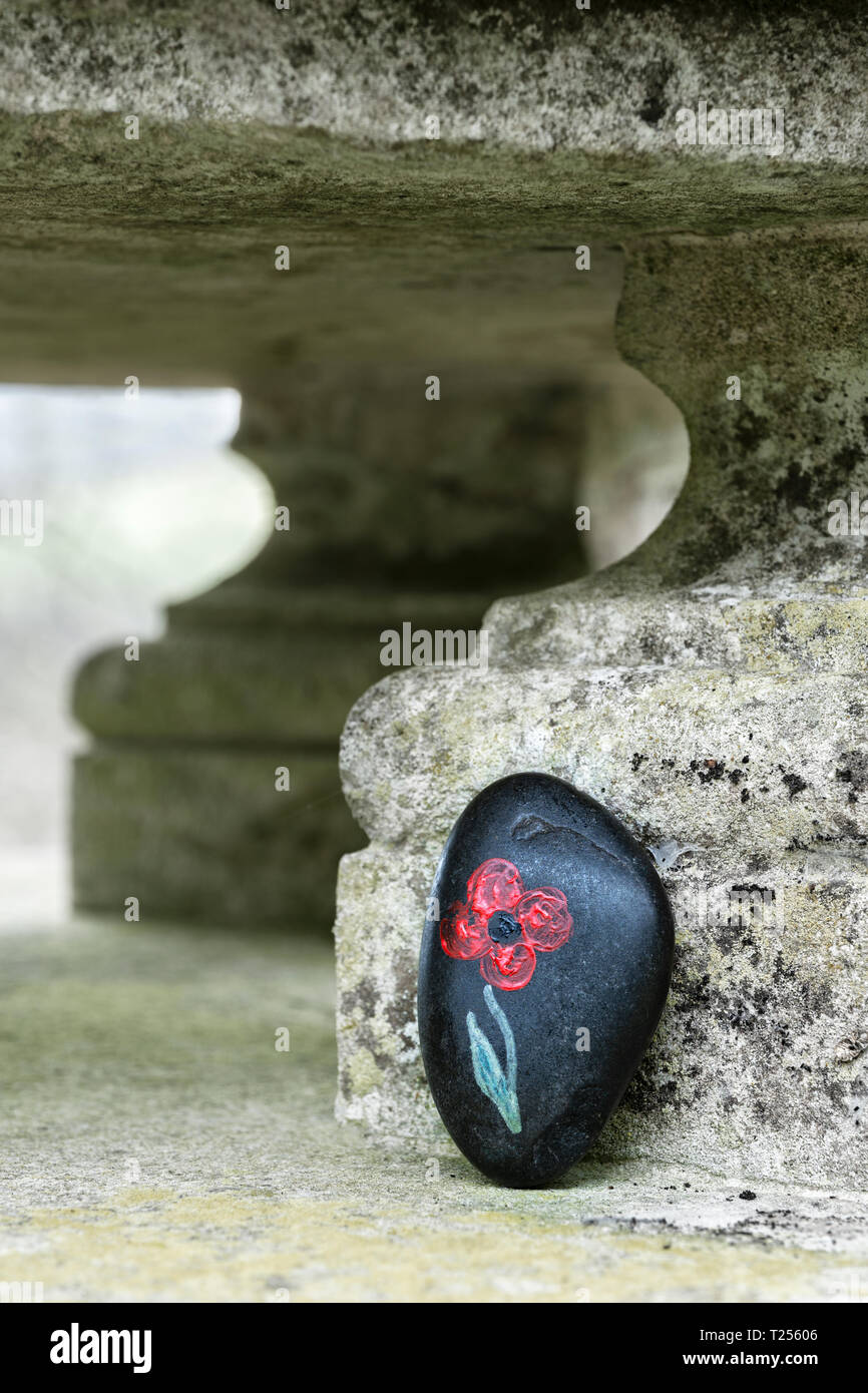 Pebble flower hi-res stock photography and images - Alamy