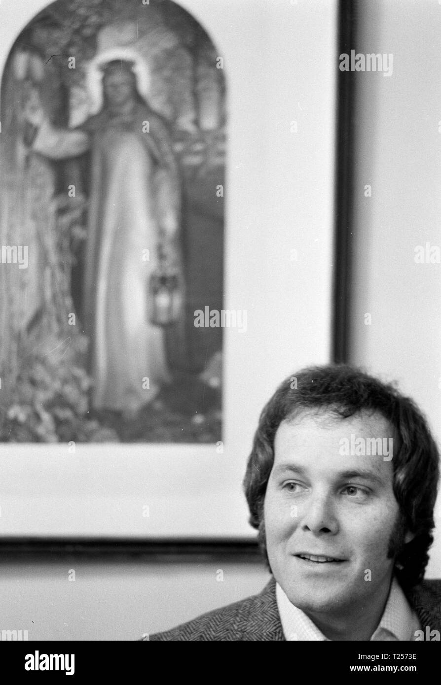 The raging moon 1971 hi-res stock photography and images - Alamy