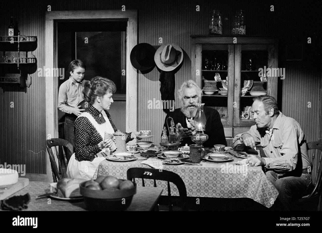 The Red Pony (1973) Clint Howard, Maureen O'Hara, Jack Elam, Henry ...