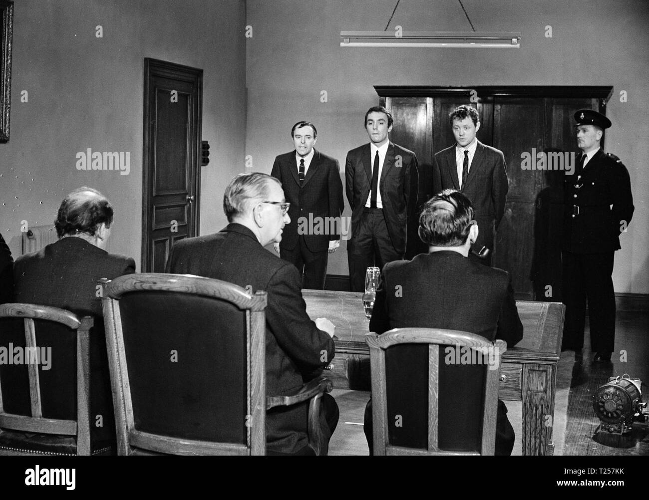 Rotten to the Core (1965) Raymond Huntley, Dudley Sutton, Kenneth ...