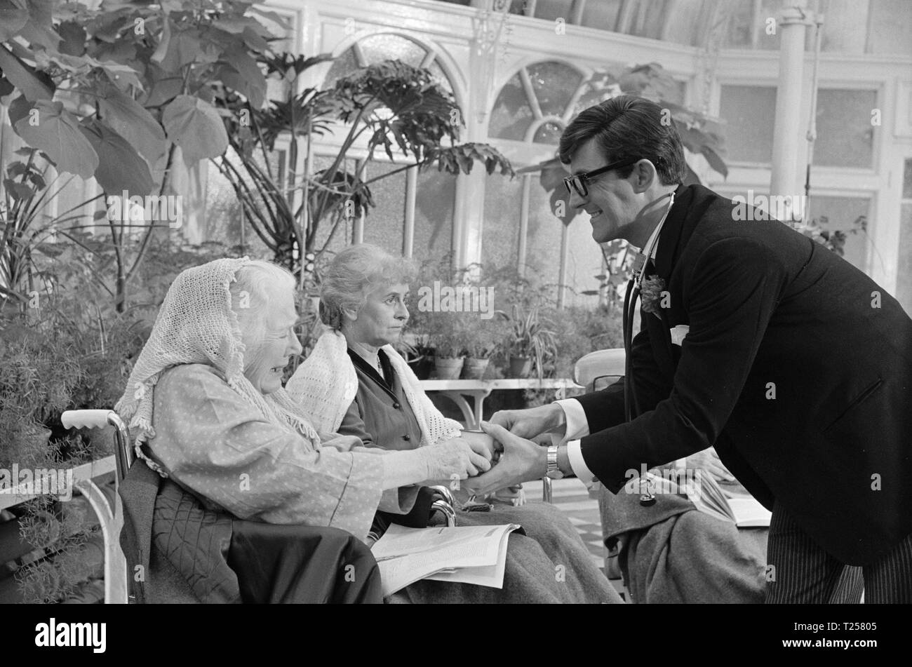Rotten to the Core (1965) Anton Rodgers, Date: 1965 Stock Photo - Alamy