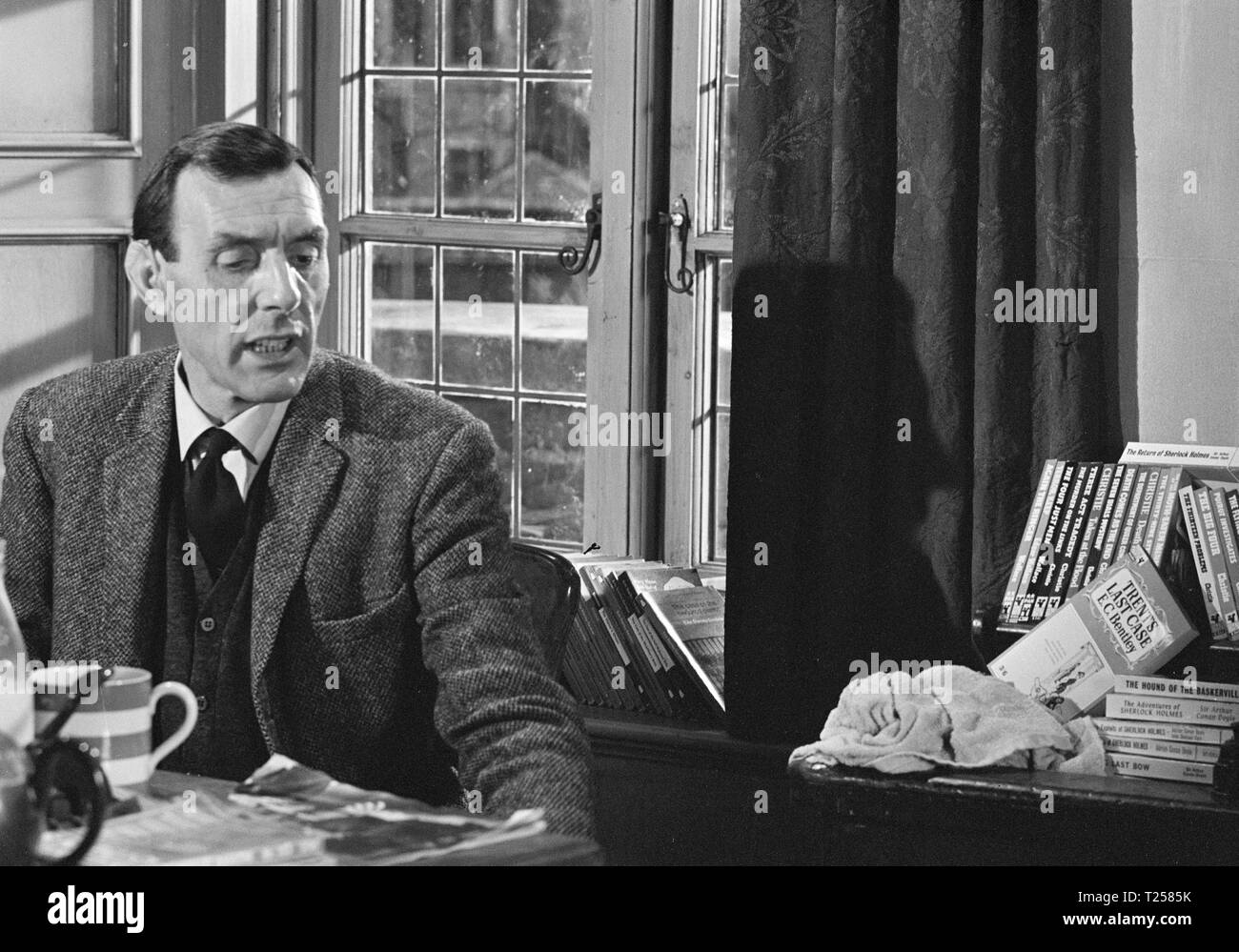 Rotten to the Core (1965) Eric Sykes, Date: 1965 Stock Photo - Alamy