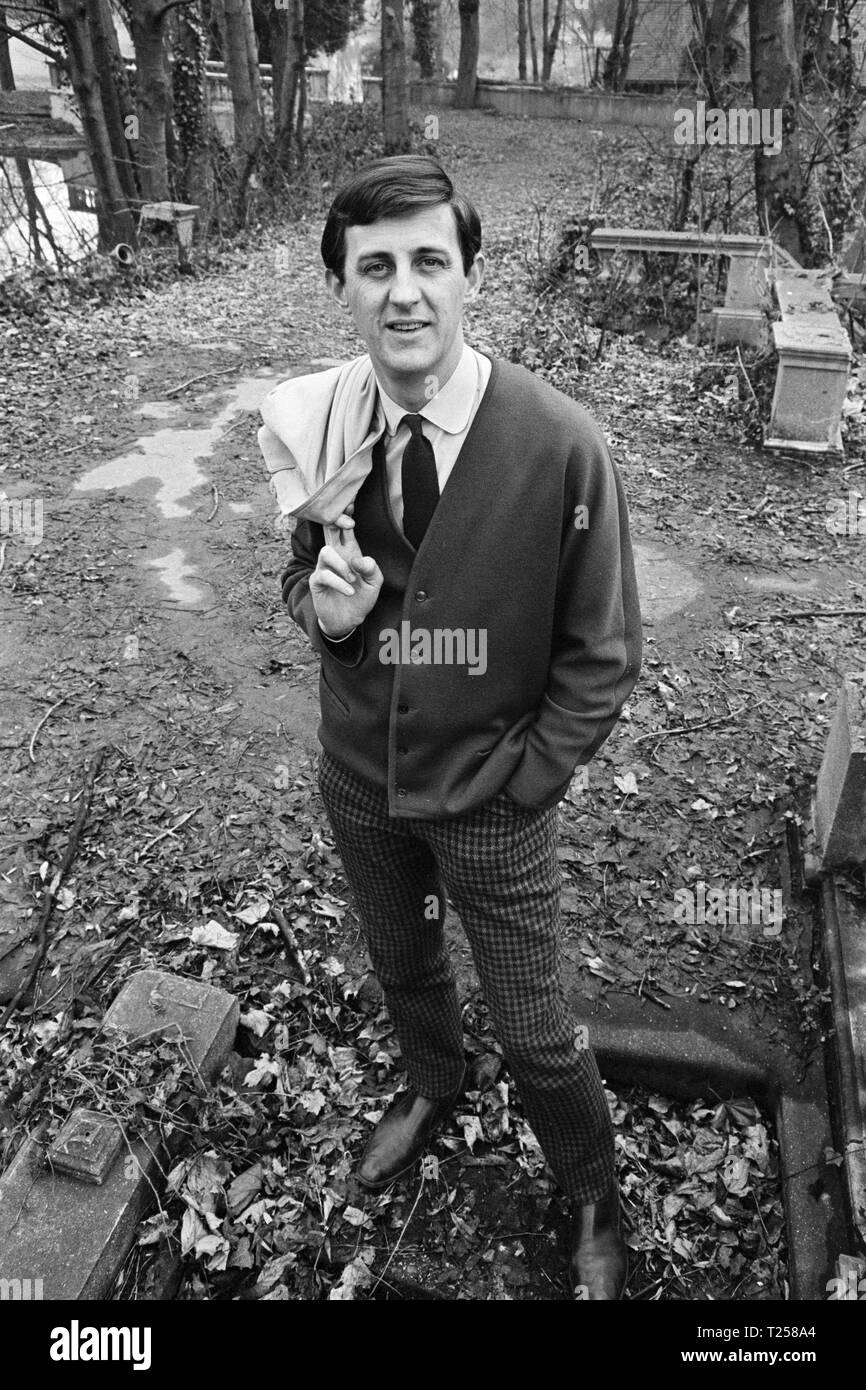 Rotten to the Core (1965) Anton Rodgers, Date: 1965 Stock Photo - Alamy