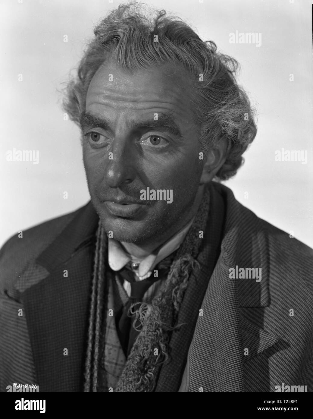 Hugh griffith portrait hi-res stock photography and images - Alamy