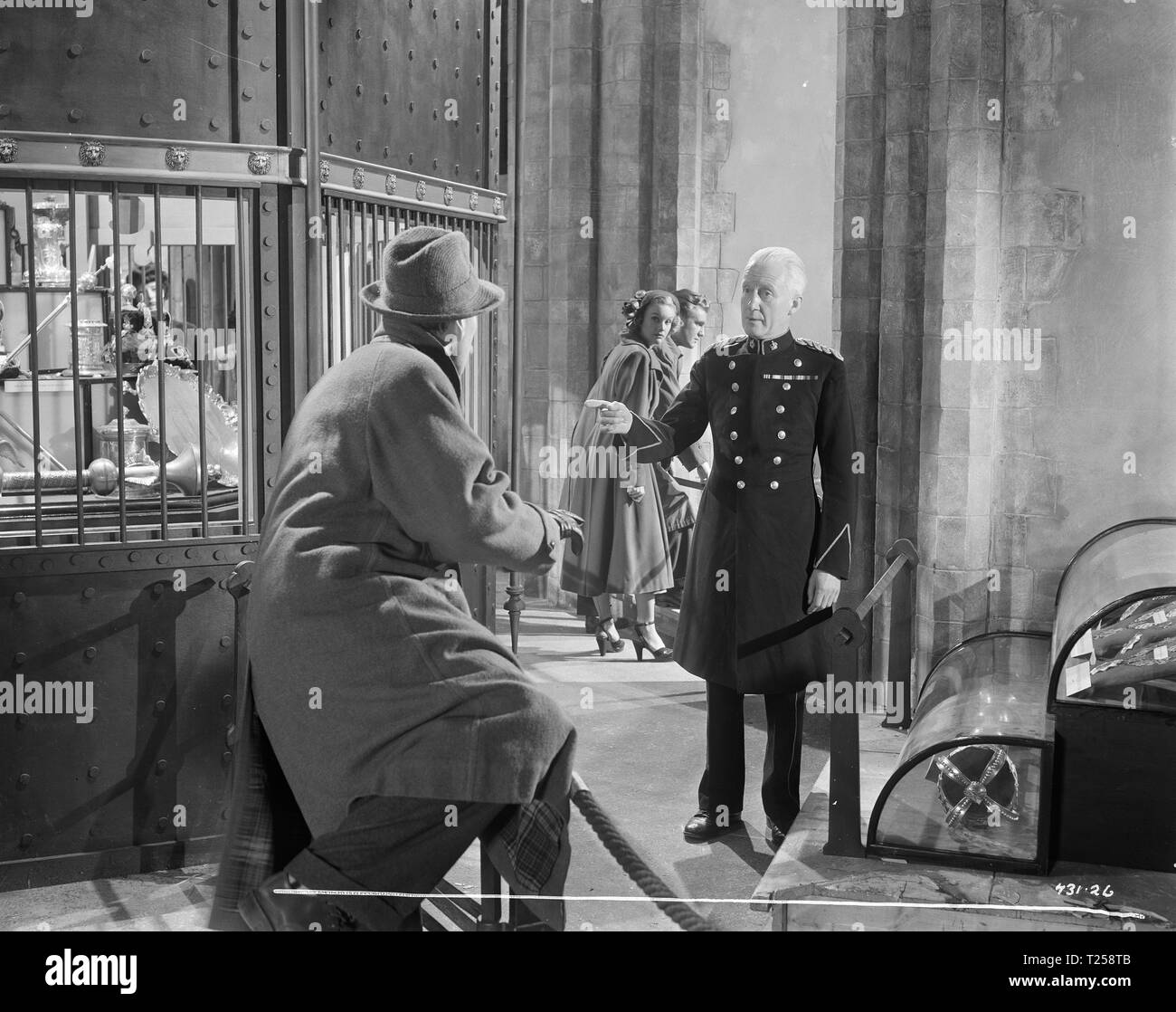 A Run for your Money (1949) Alec Guinness, Moira Lister, Donald Houston ...
