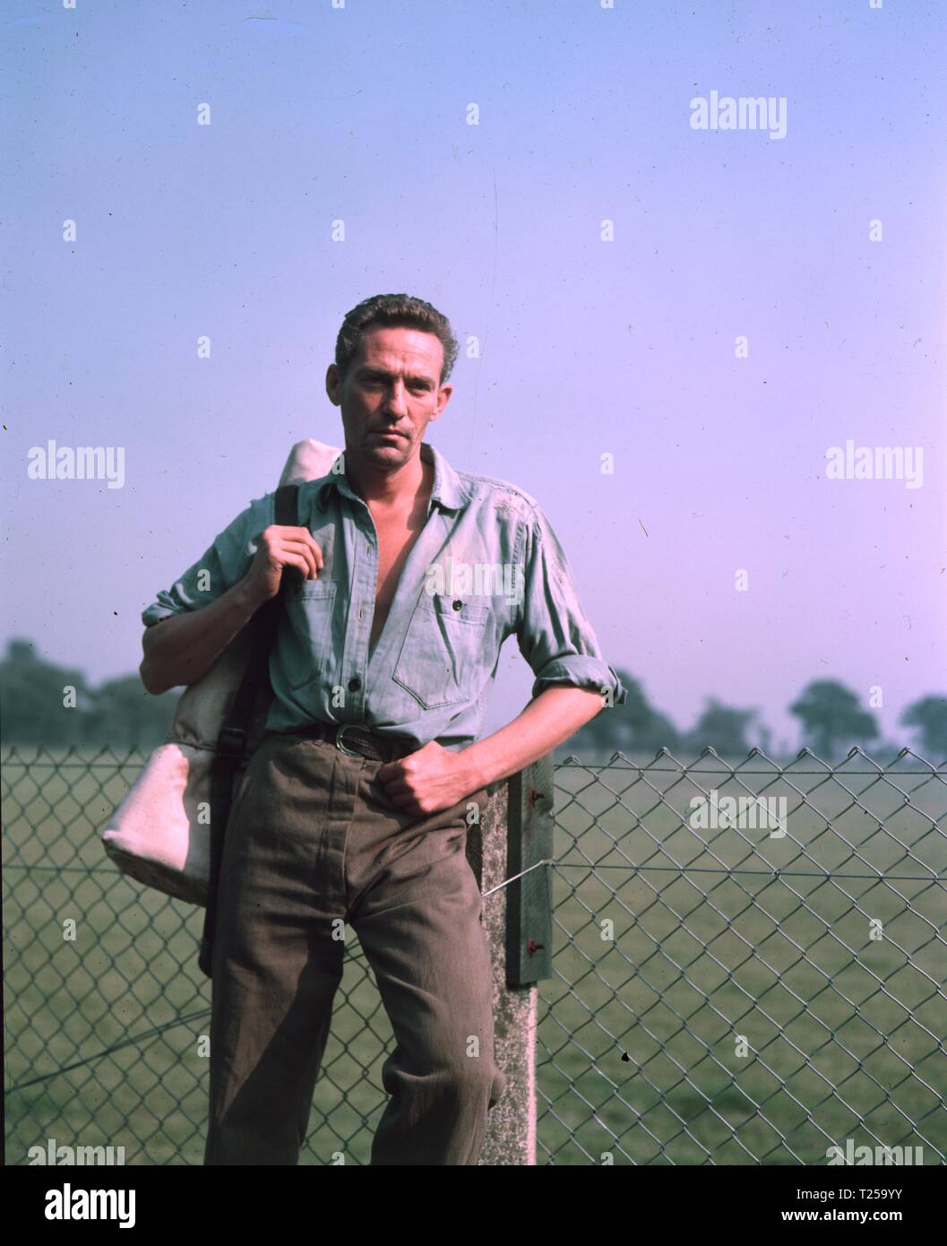 The shiralee peter finch hi-res stock photography and images - Alamy