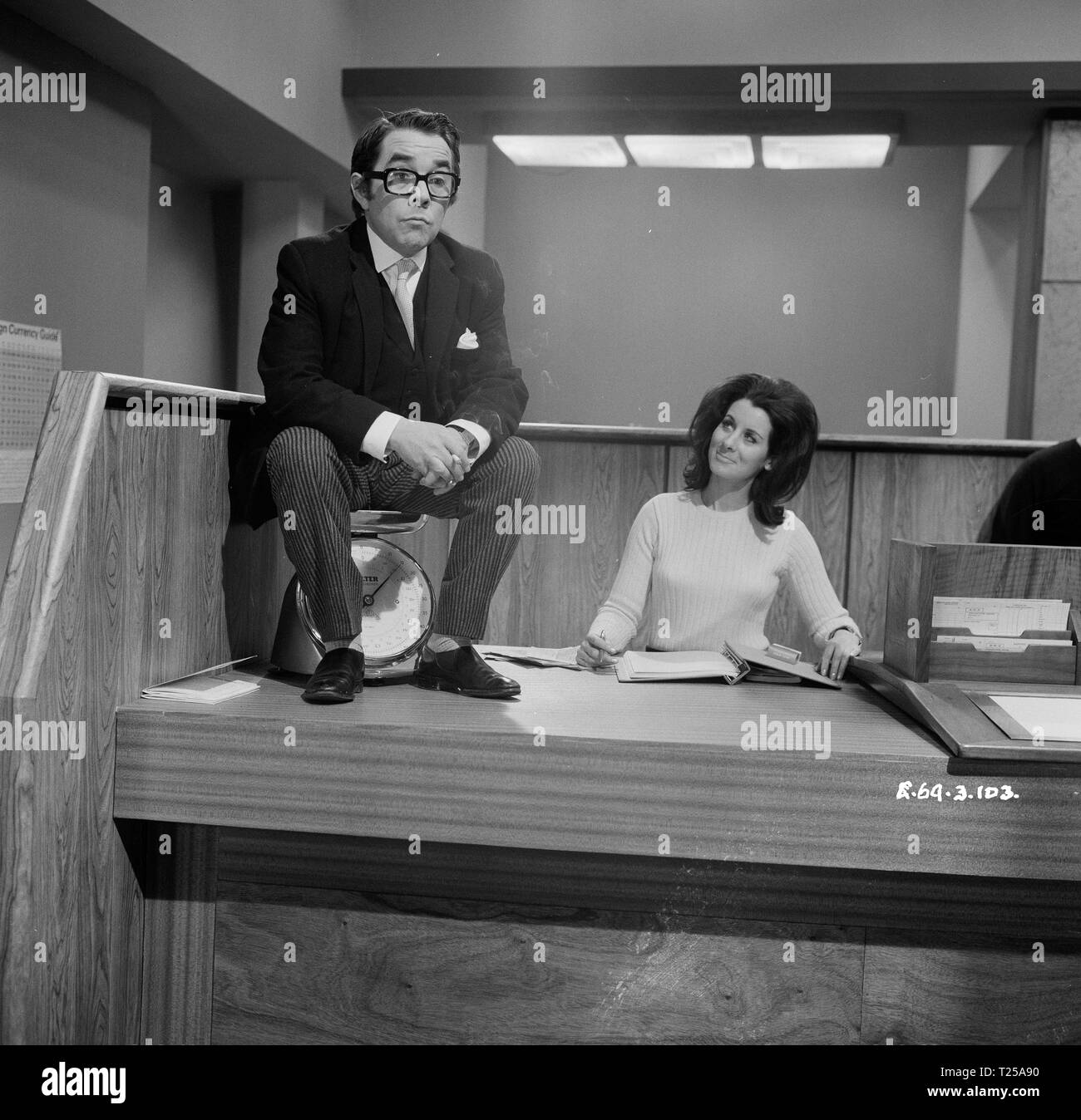 Ronnie corbett Black and White Stock Photos & Images - Alamy