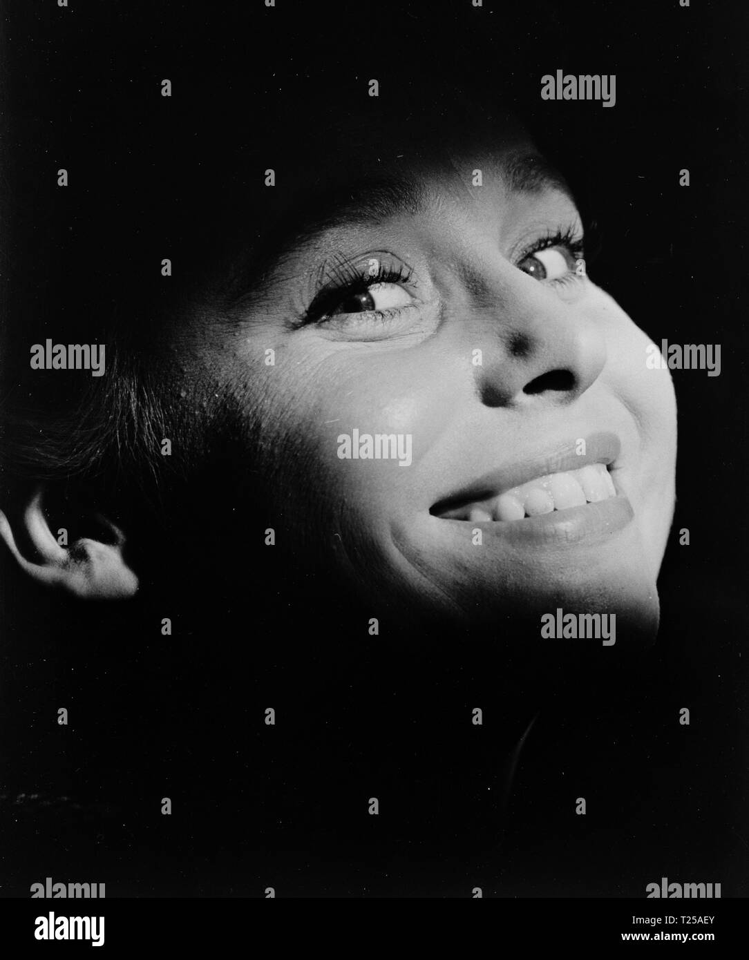 1962 barbara windsor hi-res stock photography and images - Alamy