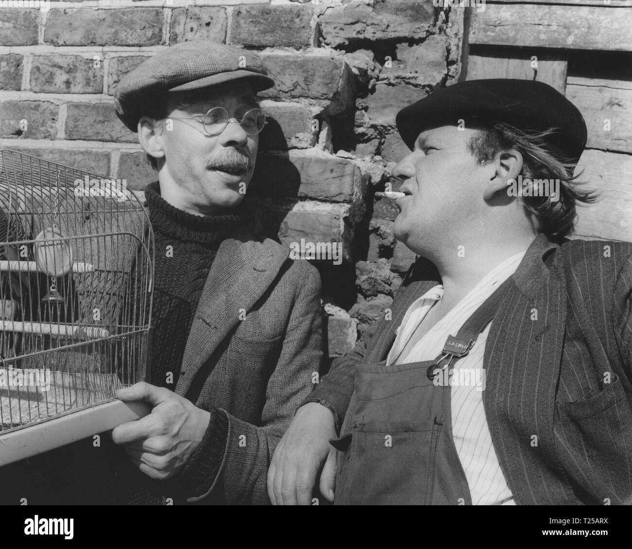 Sparrows Can't Sing (1962) Roy Kinnear, Brian Murphy, Date: 1962 Stock ...