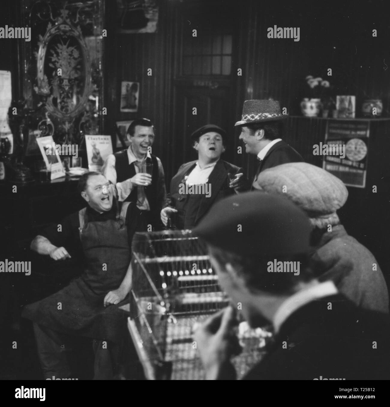 Sparrows Can't Sing (1962) Roy Kinnear, Arthur Mullard, James Booth ...