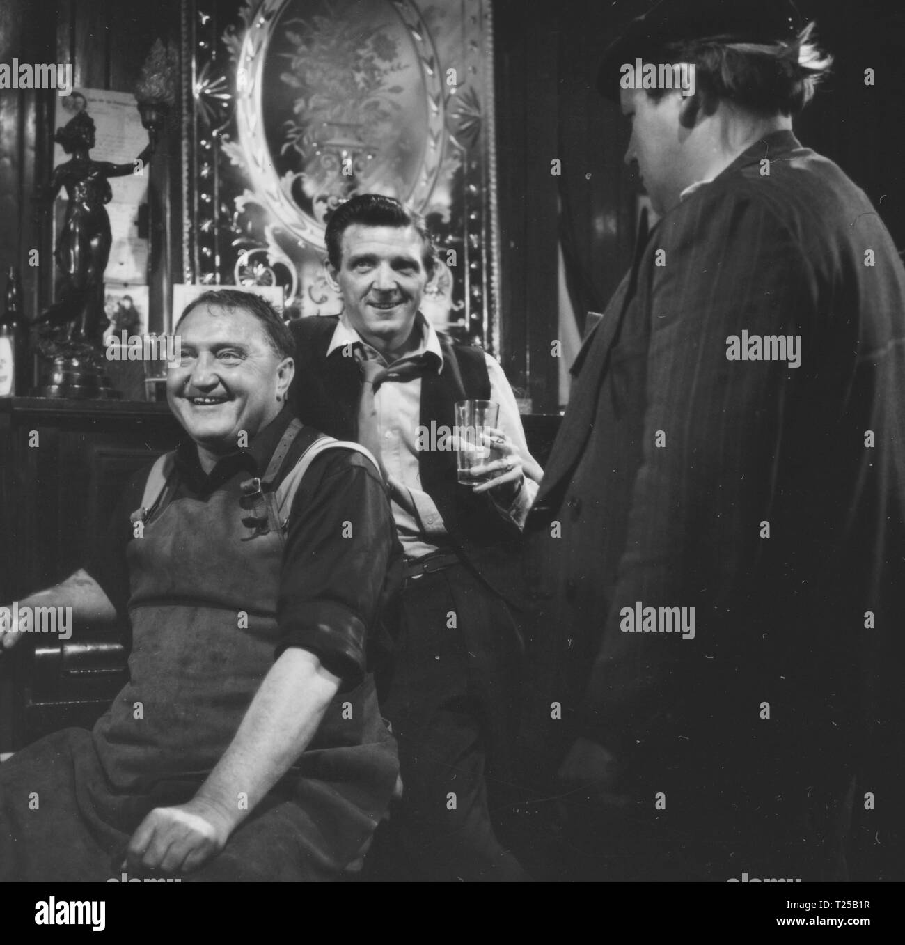 Sparrows Can't Sing (1962) Arthur Mullard, Roy Kinnear, Date: 1962 ...