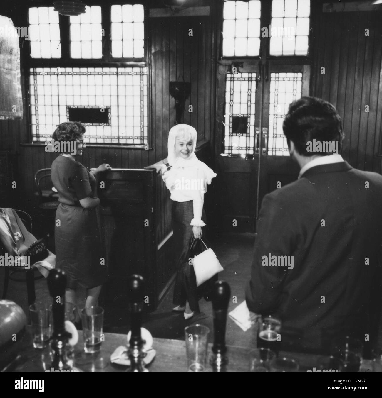 1962 barbara windsor hi-res stock photography and images - Alamy