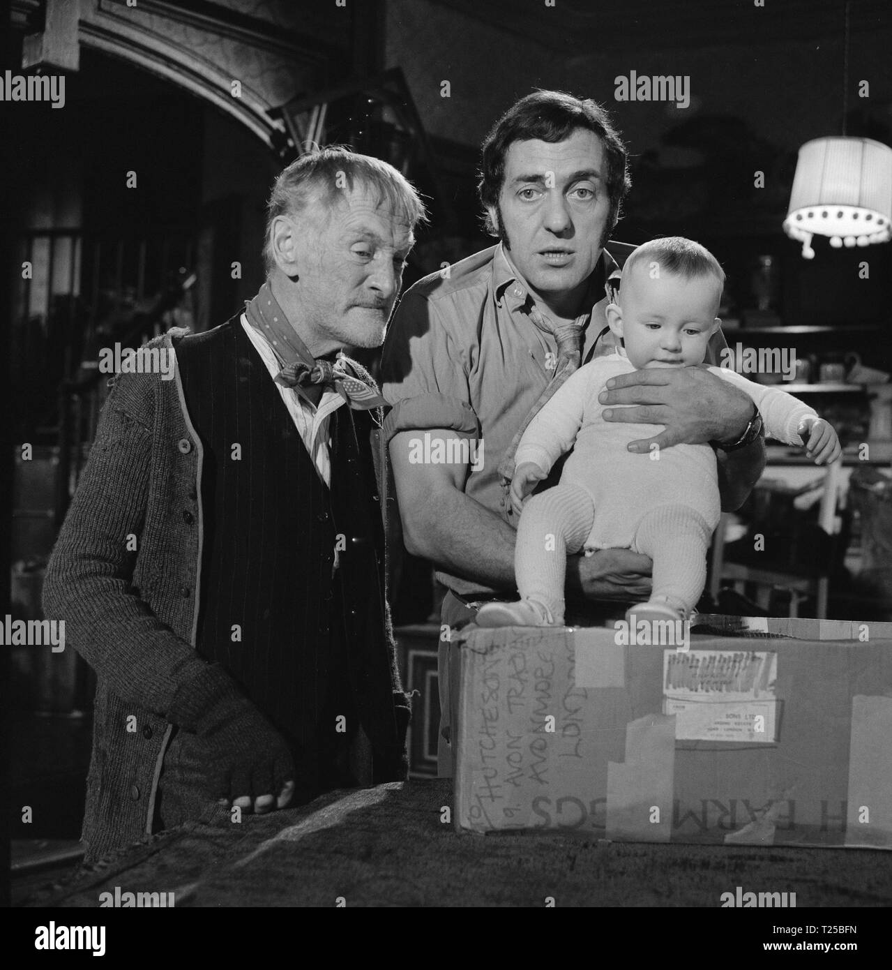 Steptoe & Son (1971) Harry H Corbett, Wilfrid Brambell, Gary Wraight ...