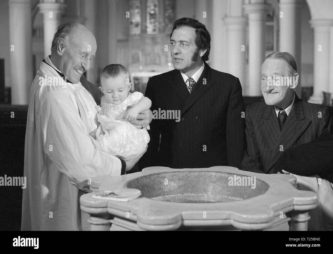 Arthur howard hi-res stock photography and images - Alamy