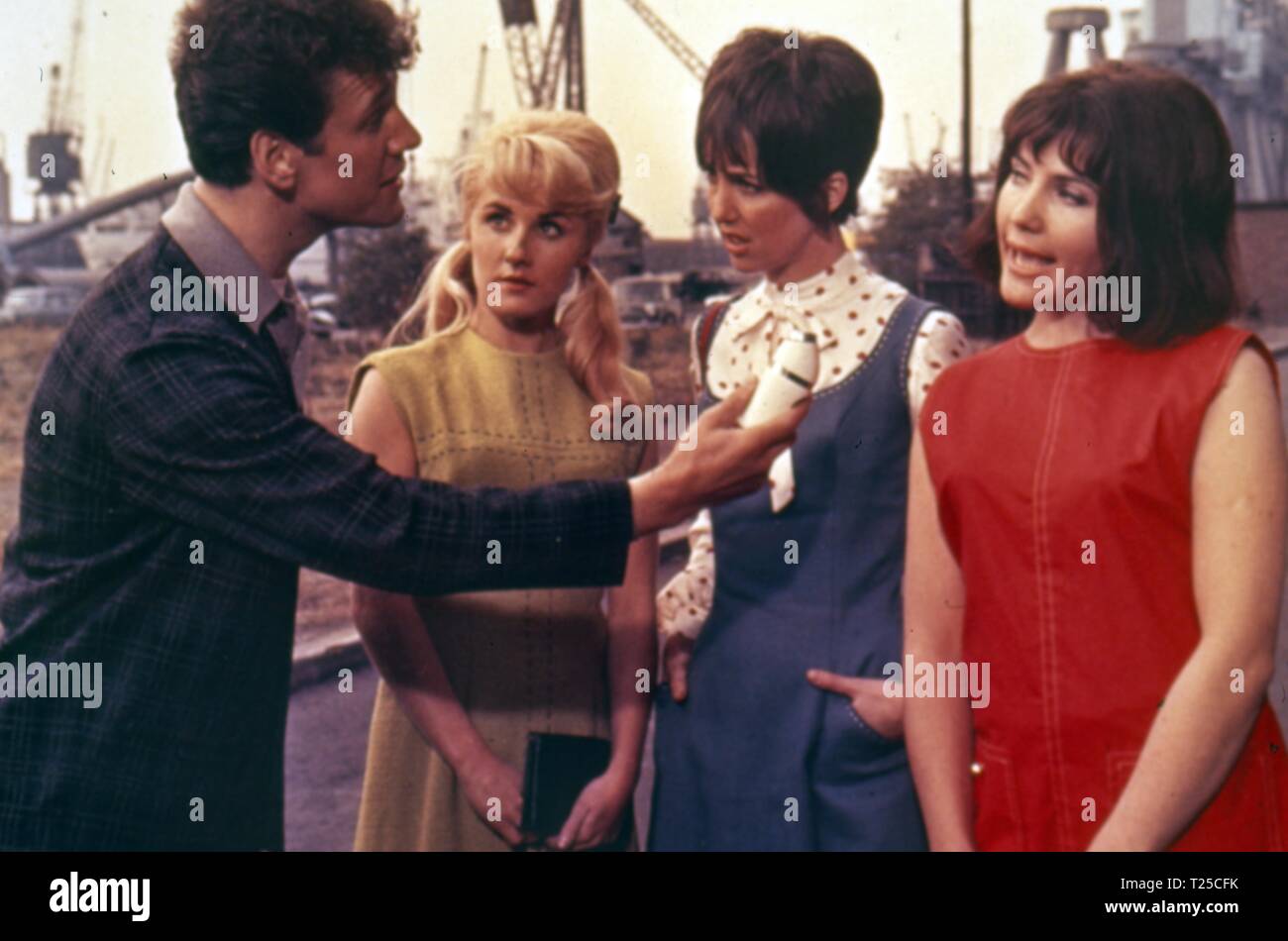 Three Hats for Lisa (1966) Dave Nelson, Beth McDonald, Una Stubbs ...