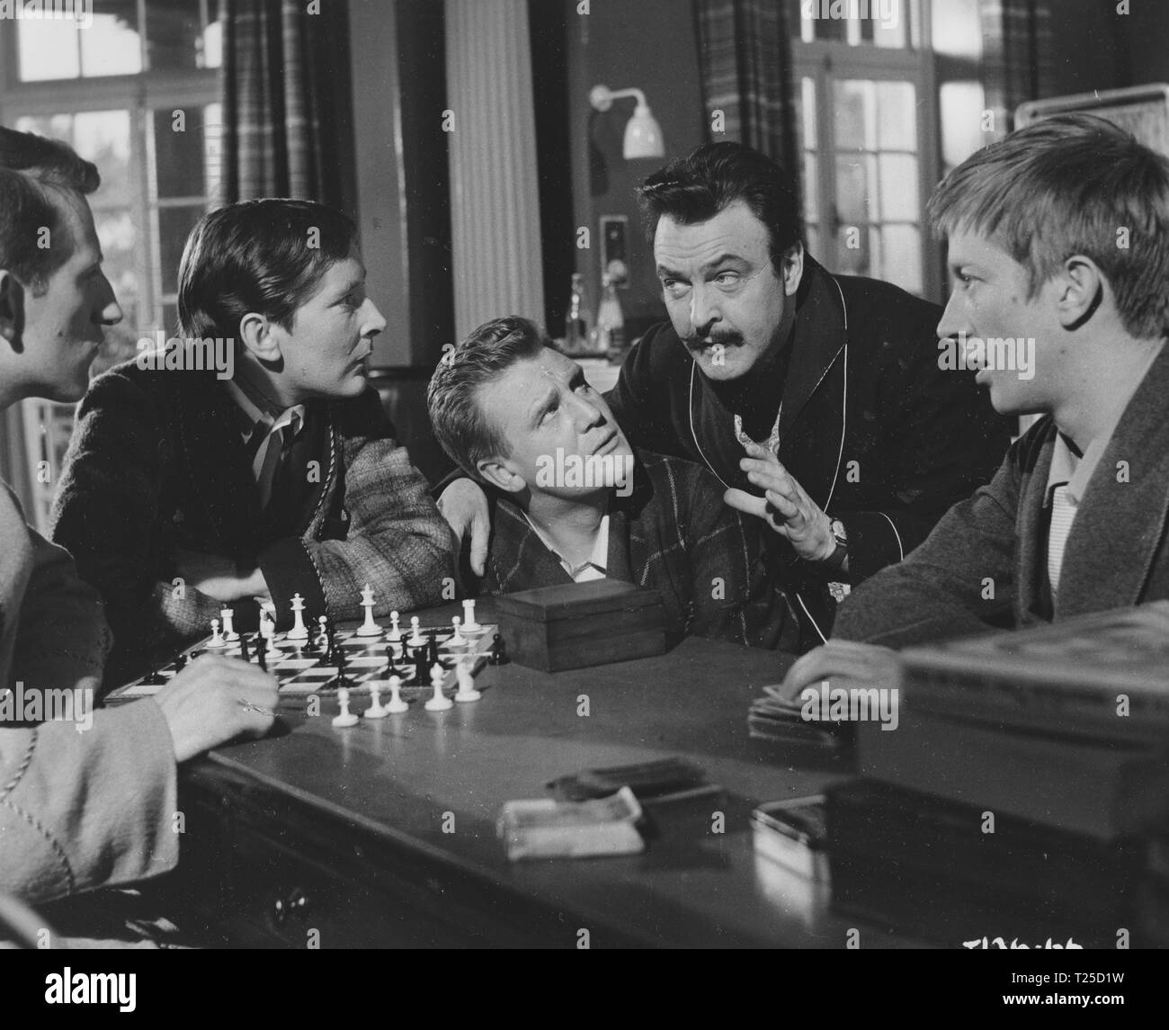 Twice Round the Daffodils (1962) Kenneth Willliams, Donald Sinden ...