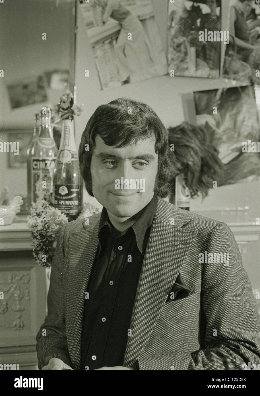 Villain (1971) Ian McShane, Date: 1971 Stock Photo - Alamy