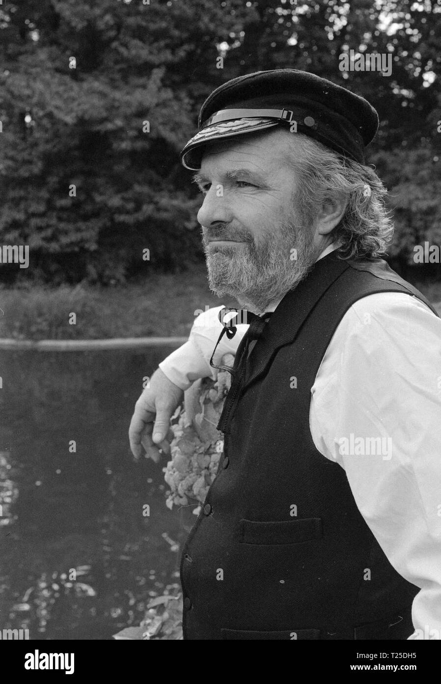 Warlords of Atlantis (1978) Shane Rimmer, Date: 1978 Stock Photo - Alamy