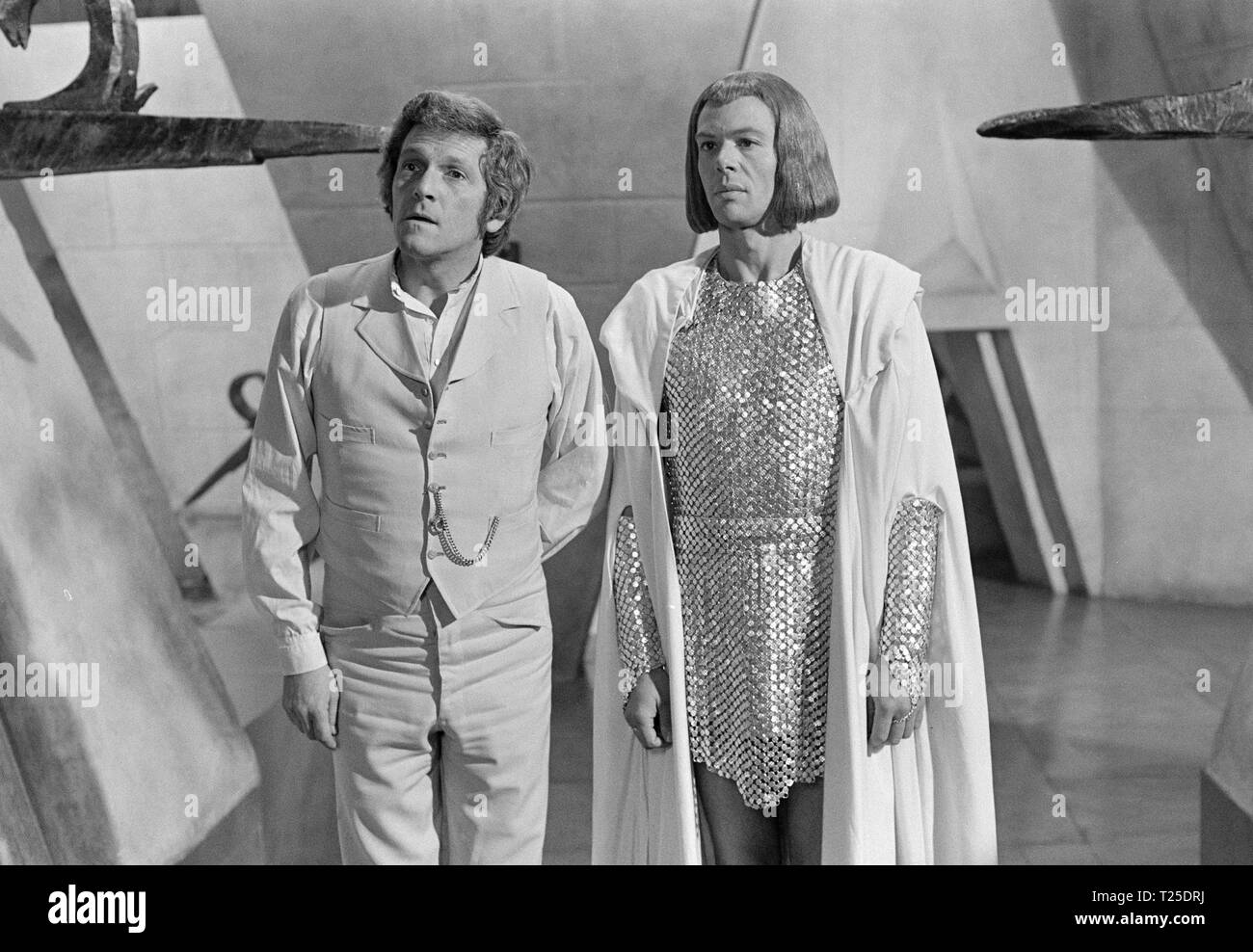 Warlords of Atlantis (1978) Peter Gilmore, Michael Gothard, Date: 1978 ...