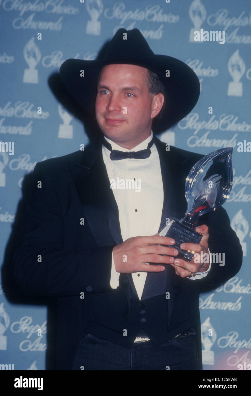 CULVER CITY, CA - MARCH 8: Singer Garth Brooks attends the 20th Annual ...