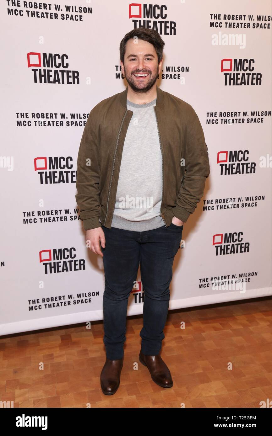 Alex brightman hi-res stock photography and images - Alamy