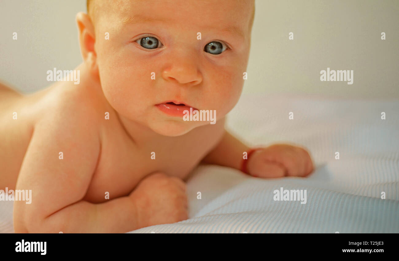 Newborn baby. Body care of newborn baby. Newborn care. Giving the baby ...