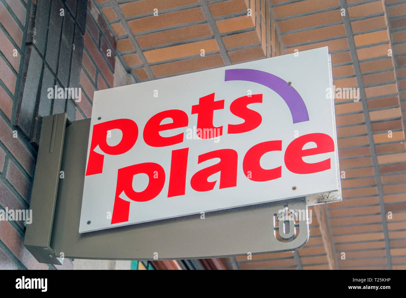 Animal place logo hi-res stock photography and images - Alamy