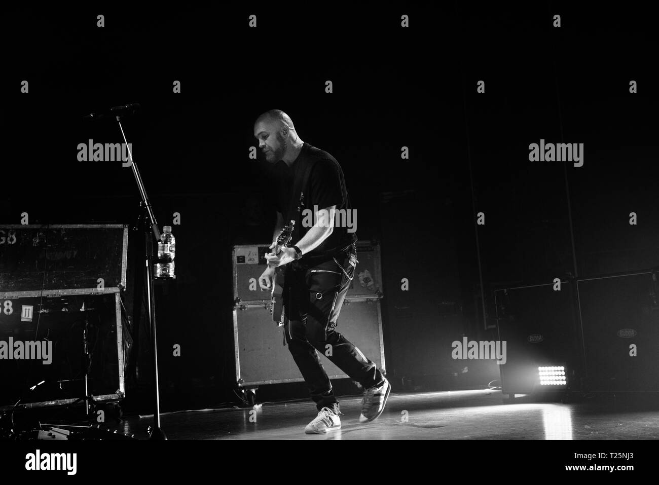 Lead singer keyboardist hi-res stock photography and images - Alamy