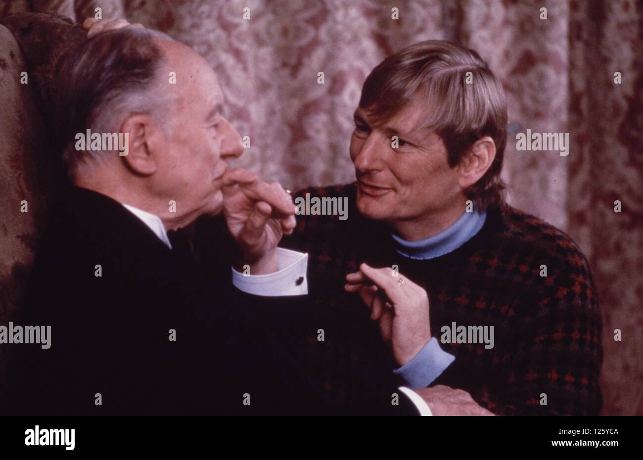 Plenty (1985) John Gielgud, Film Director Fred Schepisi, Date: 1985 ...