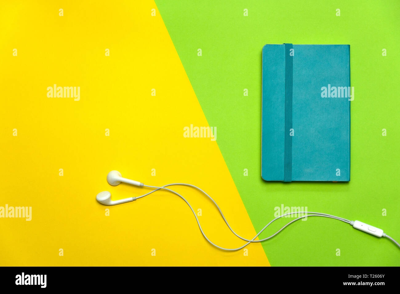 Paper note book hi-res stock photography and images - Alamy