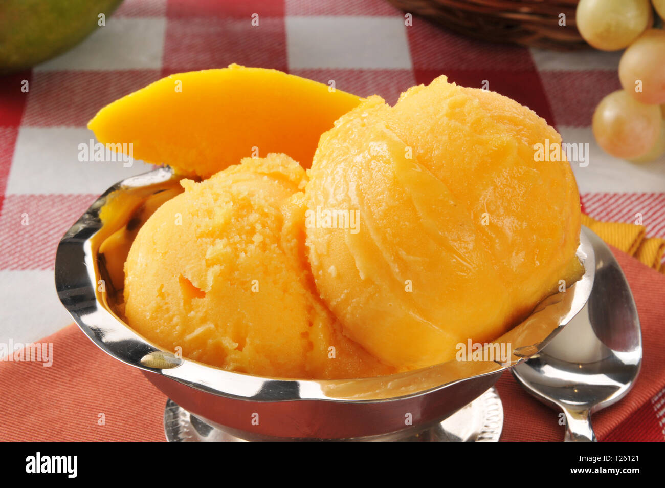 Mango sherbet hi-res stock photography and images - Alamy