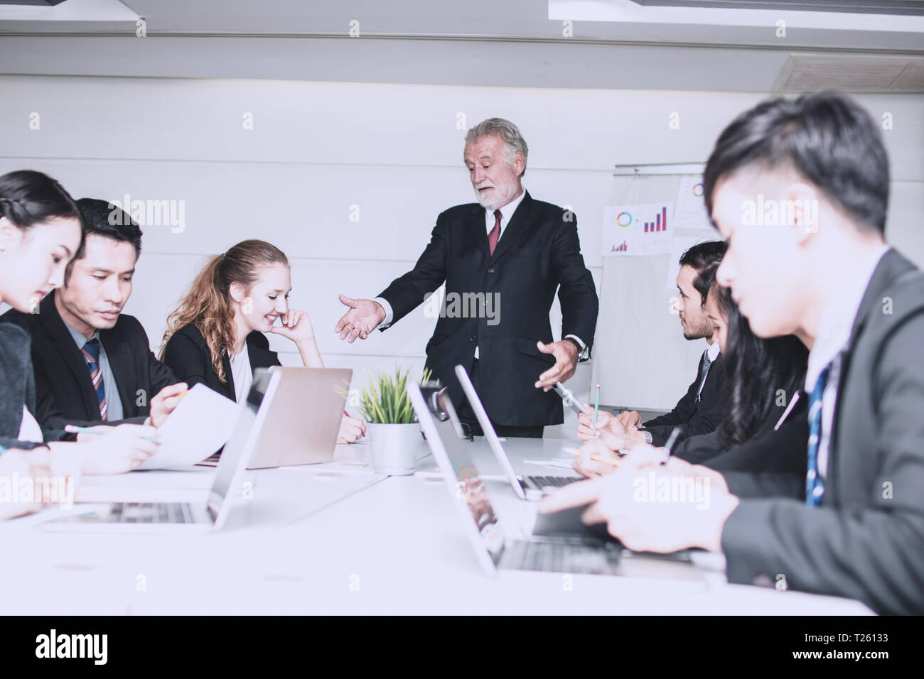 Brain storming hi-res stock photography and images - Alamy