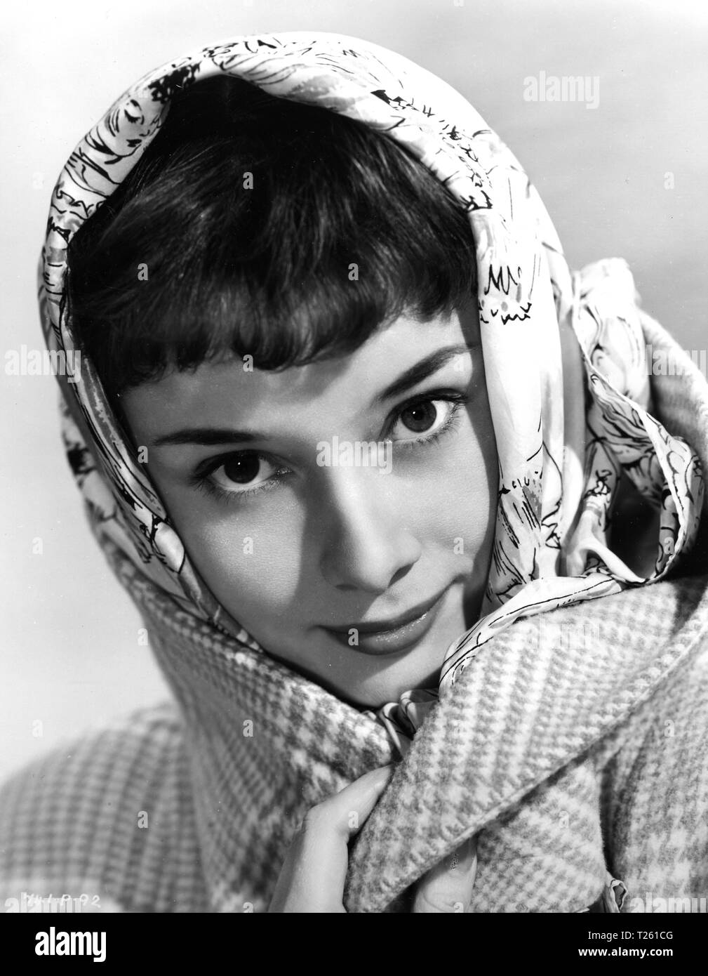 Secret People (1952) Audrey Hepburn, Date: 1951 Stock Photo - Alamy