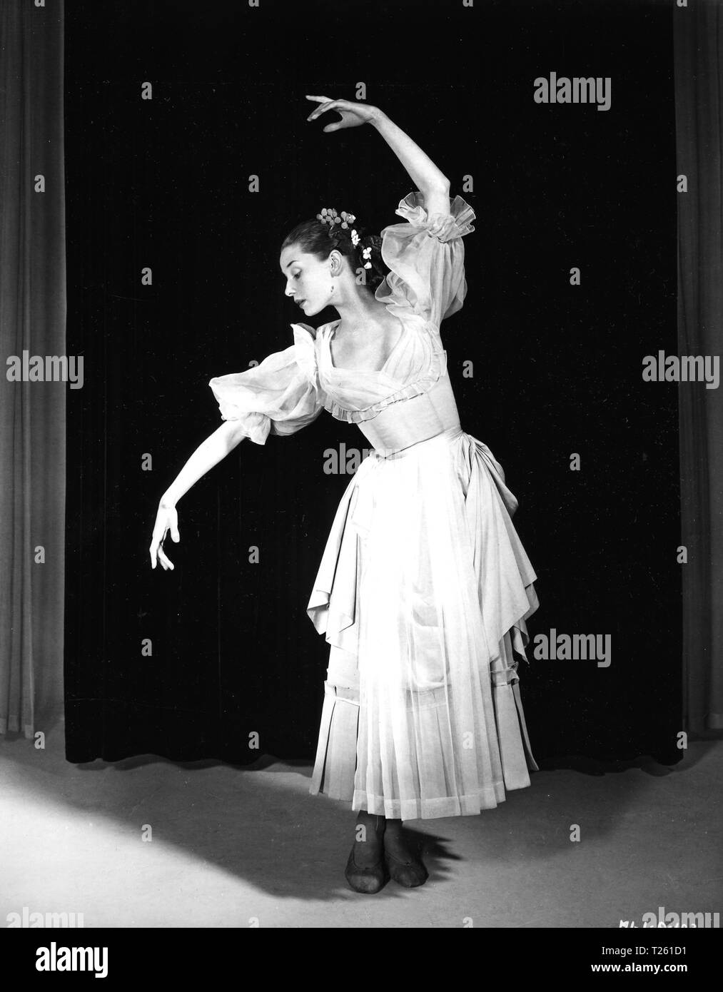 Secret People (1952) Audrey Hepburn, Date: 1951 Stock Photo - Alamy