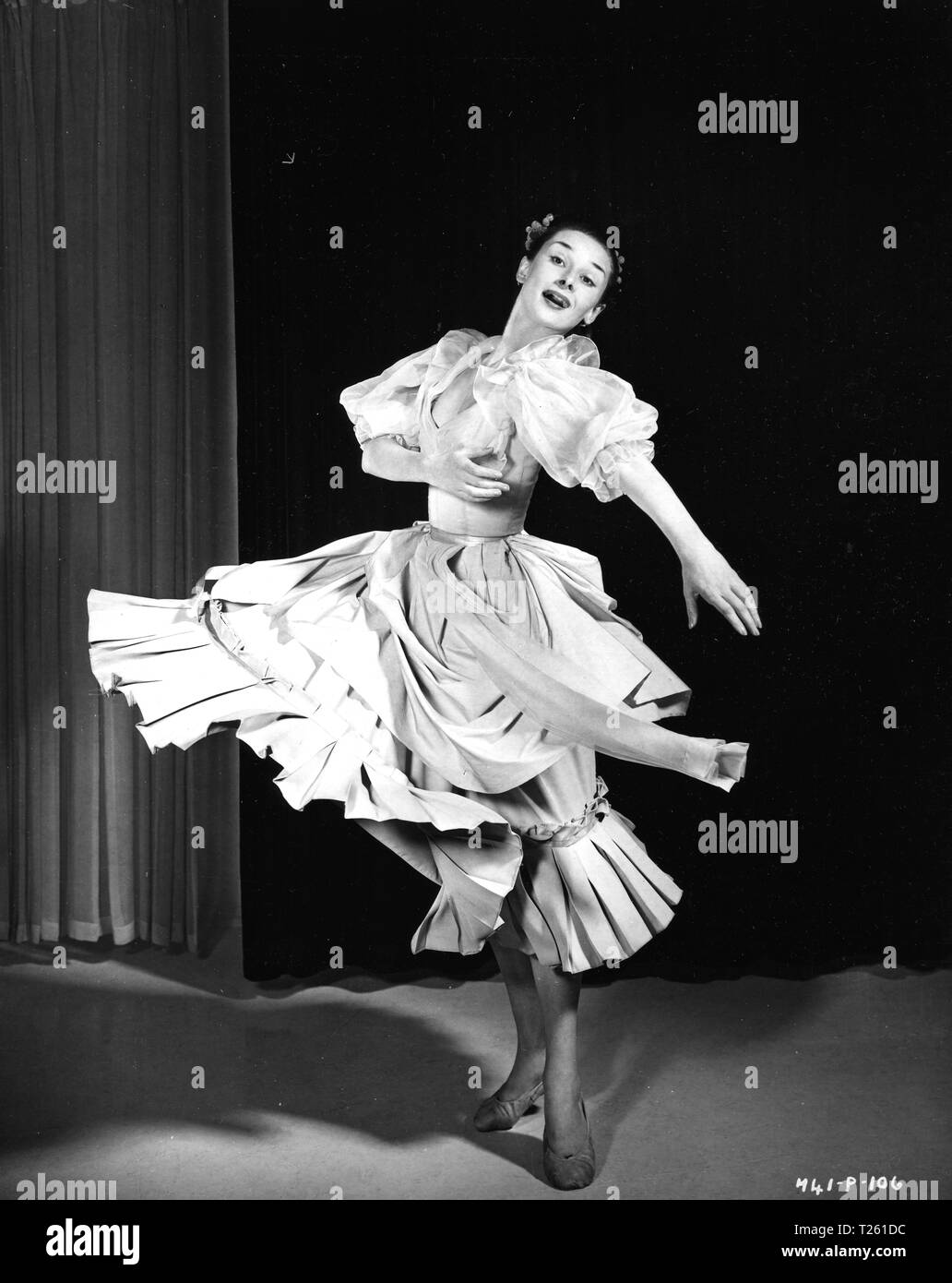 Secret People (1952) Audrey Hepburn, Date: 1951 Stock Photo - Alamy