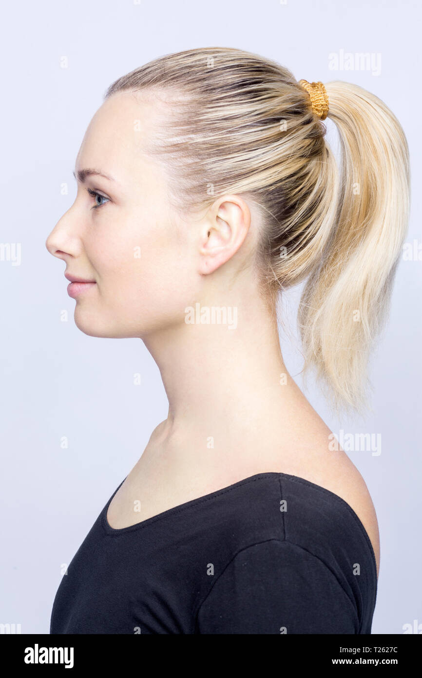 Profile ponytail hi-res stock photography and images - Alamy