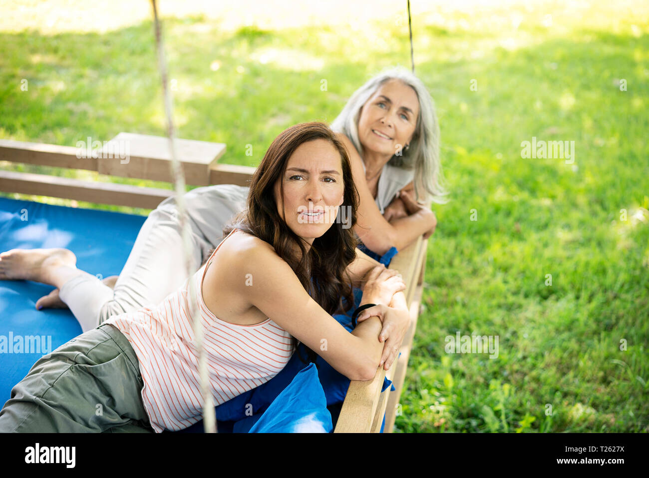 Hanging portrait hi-res stock photography and images - Alamy