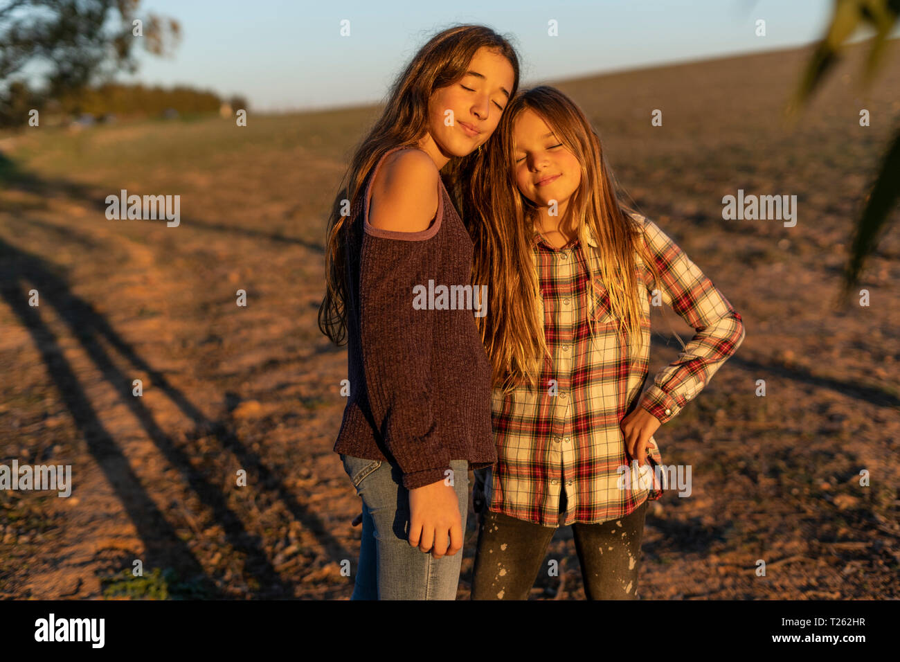 Two girls together hi-res stock photography and images - Alamy