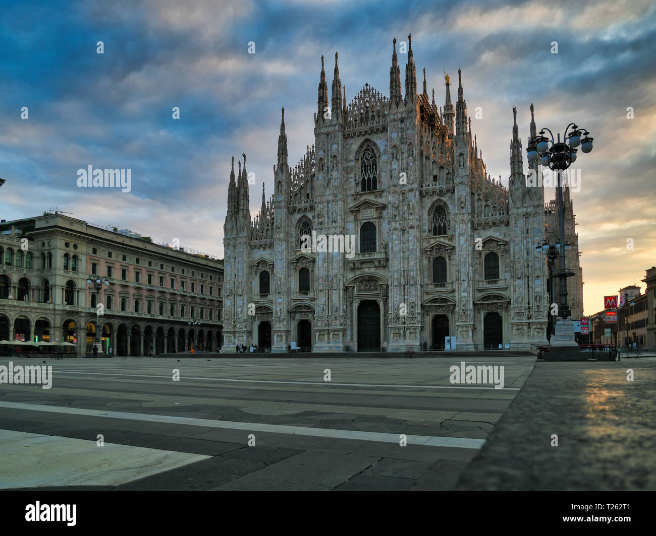 Milan sunrise hi-res stock photography and images - Alamy