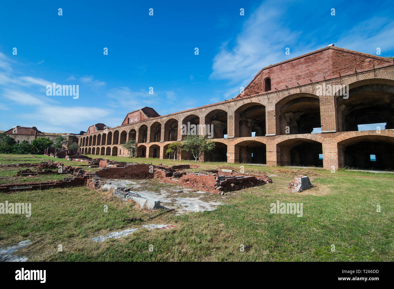 USA, Florida, Florida Keys, Dry Tortugas National Park, Fort Jefferson ...