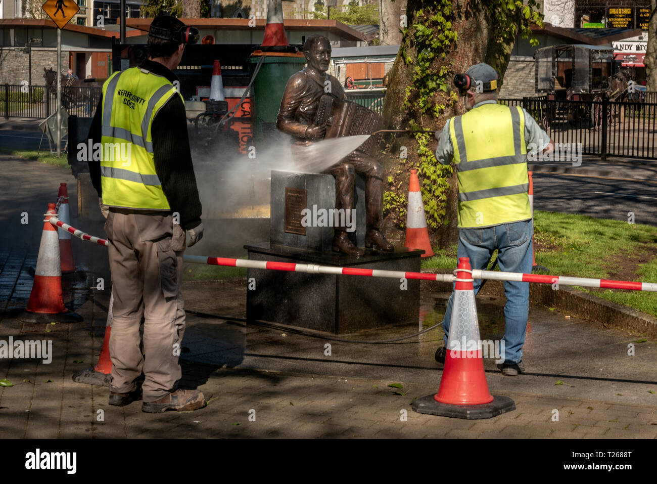 Council street cleaning hi-res stock photography and images - Alamy