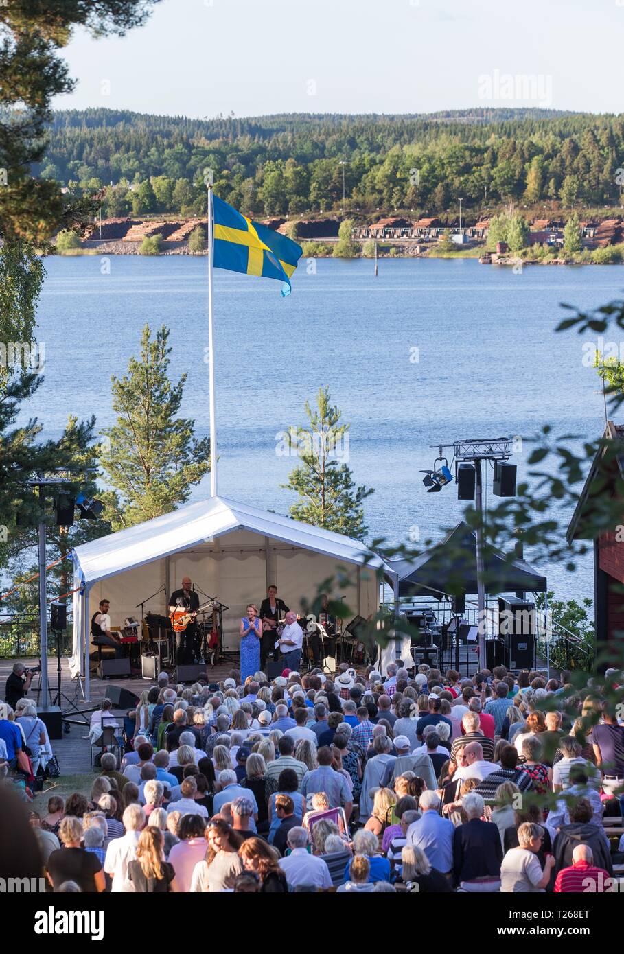 Kisa hi-res stock photography and images - Alamy