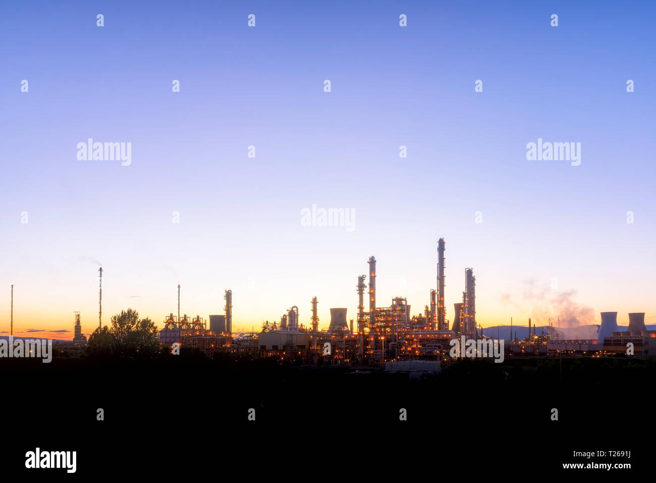 UK, Scotland, Grangemouth, Petrochemical Refinery Stock Photo - Alamy
