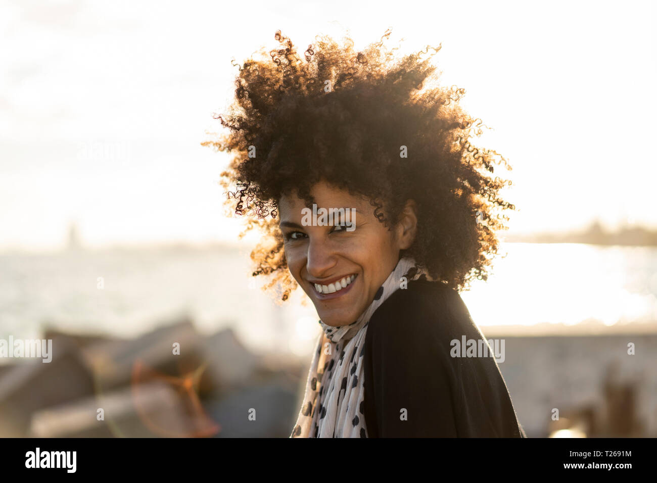 Woman backlight hi-res stock photography and images - Alamy