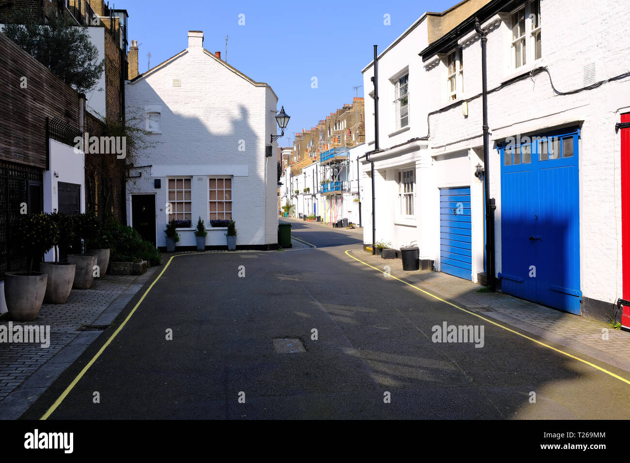 Gloucester place mews hi-res stock photography and images - Alamy